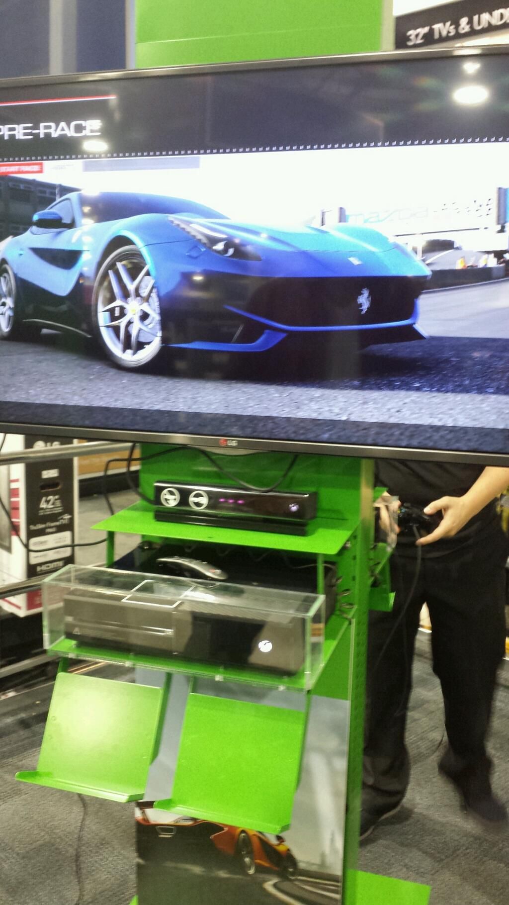These Xbox One Demo Stations are Quite Simple, Still Very Green