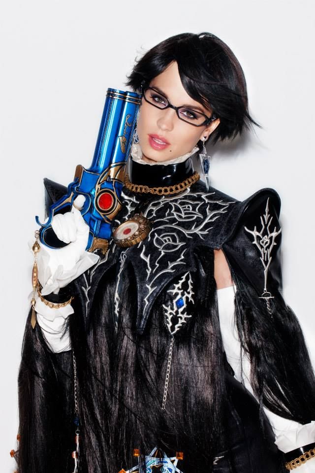 Playboy Playmate Pamela Horton Slays 'Em As Bayonetta, Nintendo and ...
