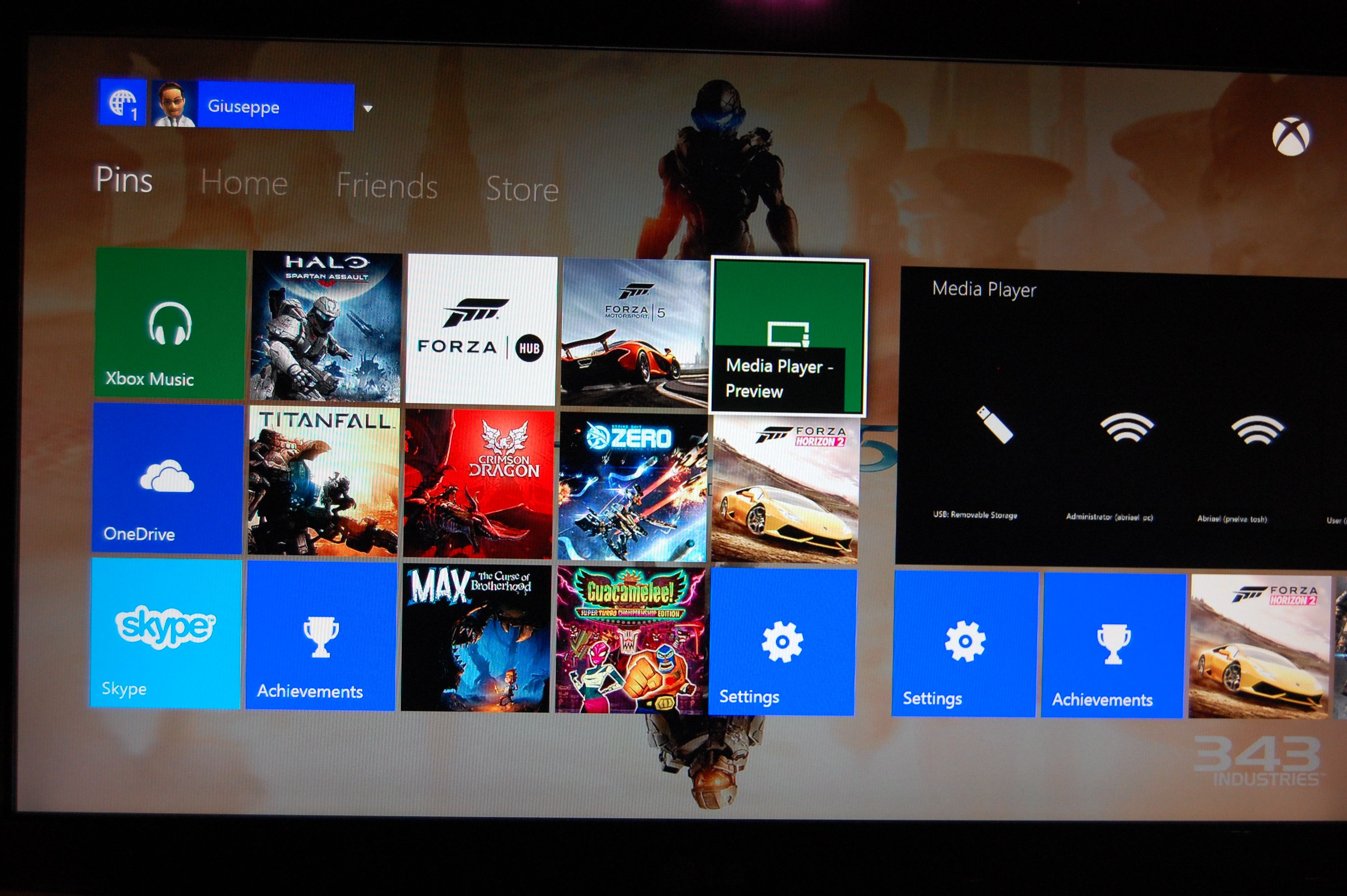 Xbox One Update's New Custom Backgrounds from File: Check Out How Sleek ...