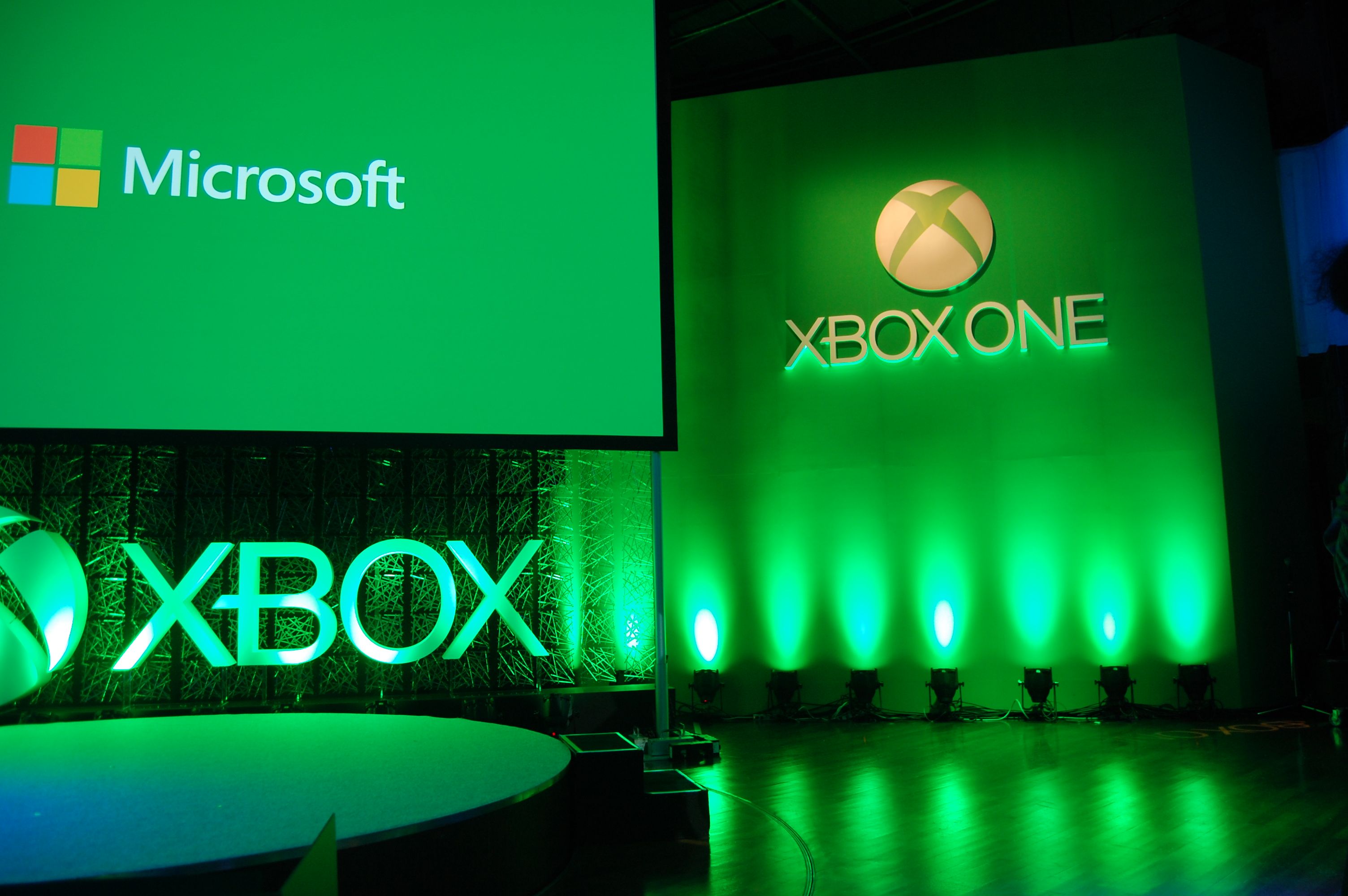 Microsoft Holds Xbox One Press Conference for Japan: Check Out the ...