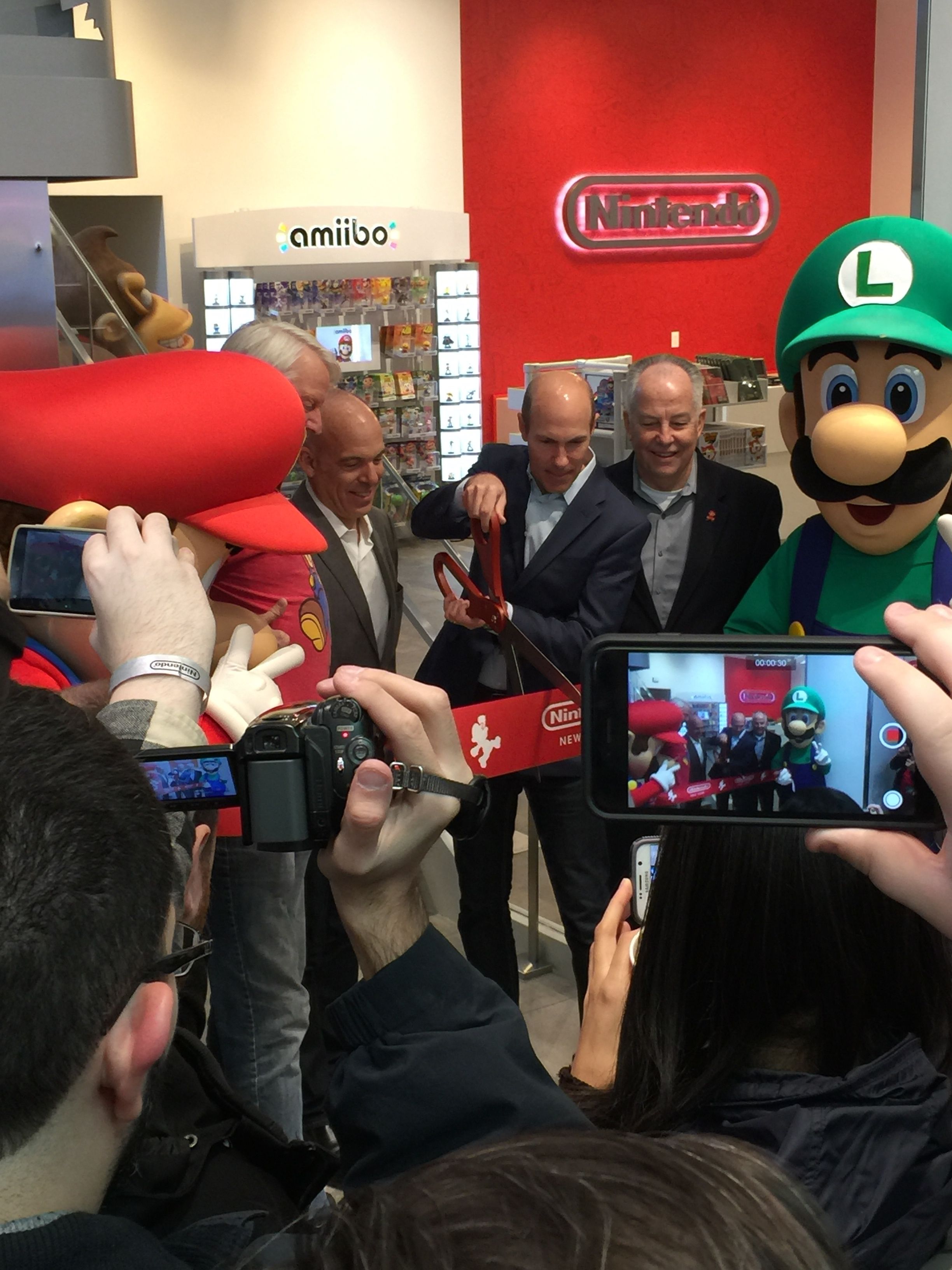 Nintendo NY is Back in New York City; Check Out Photos from the Grand ...