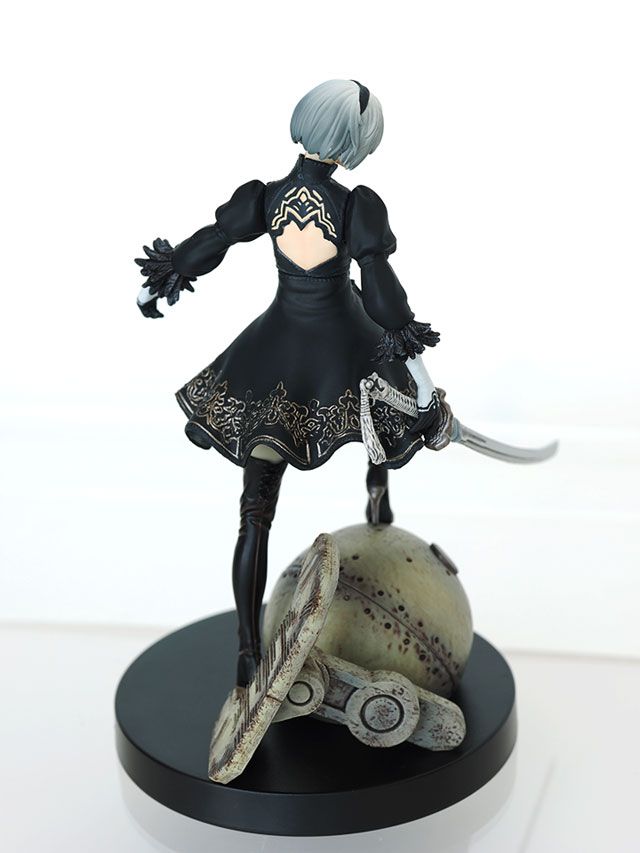 NieR: Automata Shows Off Lovely Figure Included in the Black Box ...