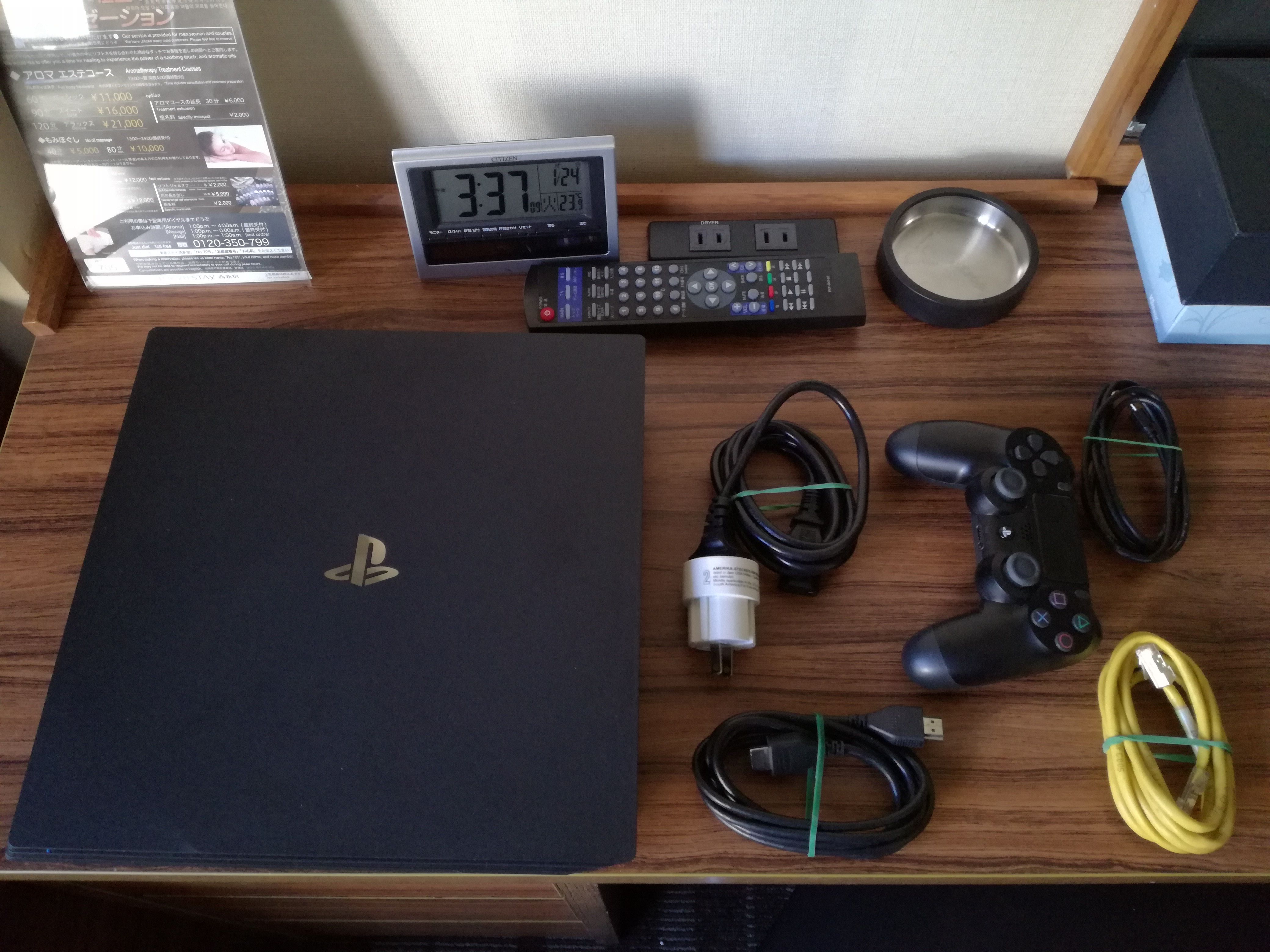 PS4 Pro: How Portable Is it? We Tested it By Taking it on a 12-Hour ...