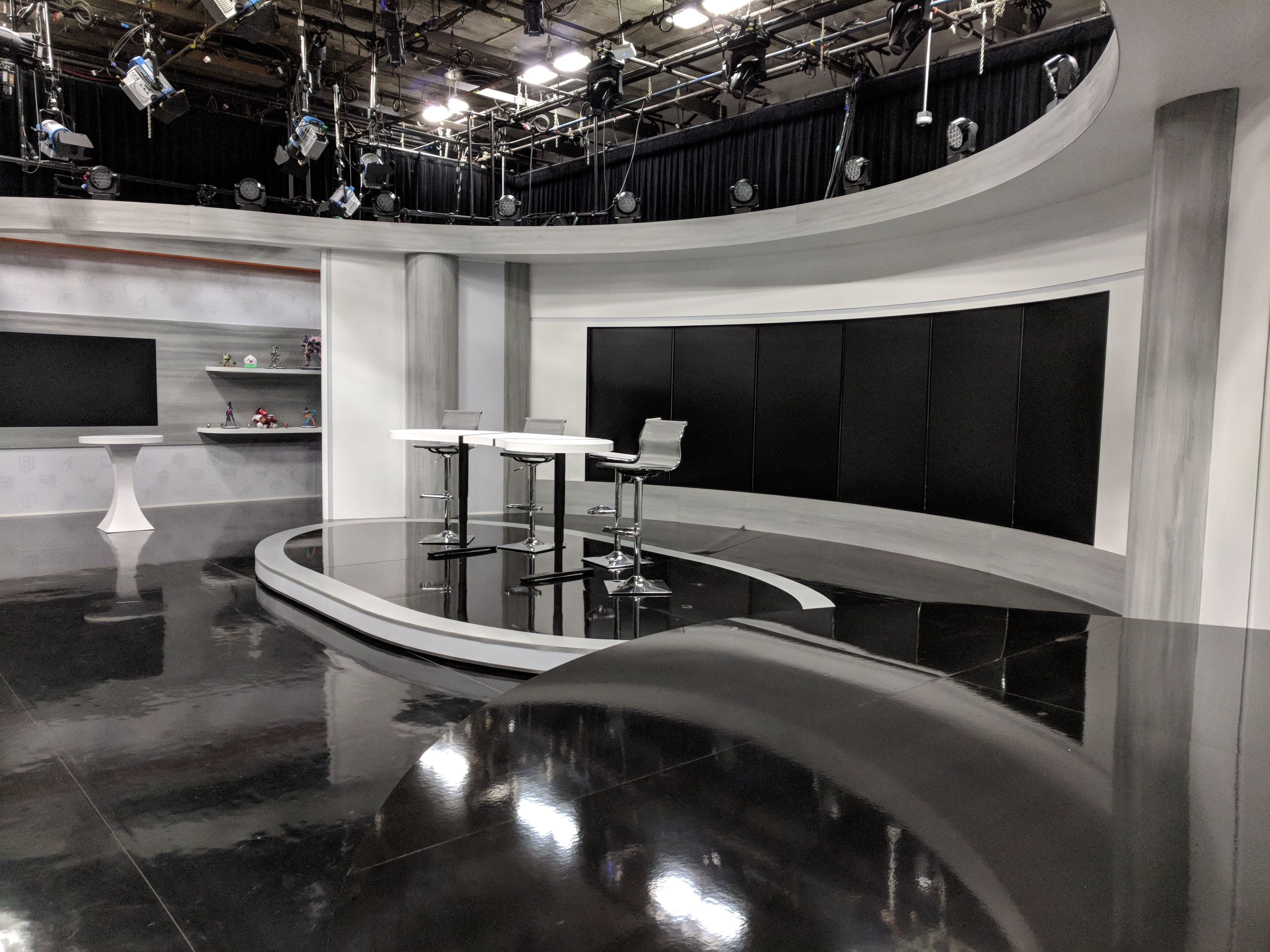 Take a Look Backstage of Blizzard Arena During Heroes of the Dorm