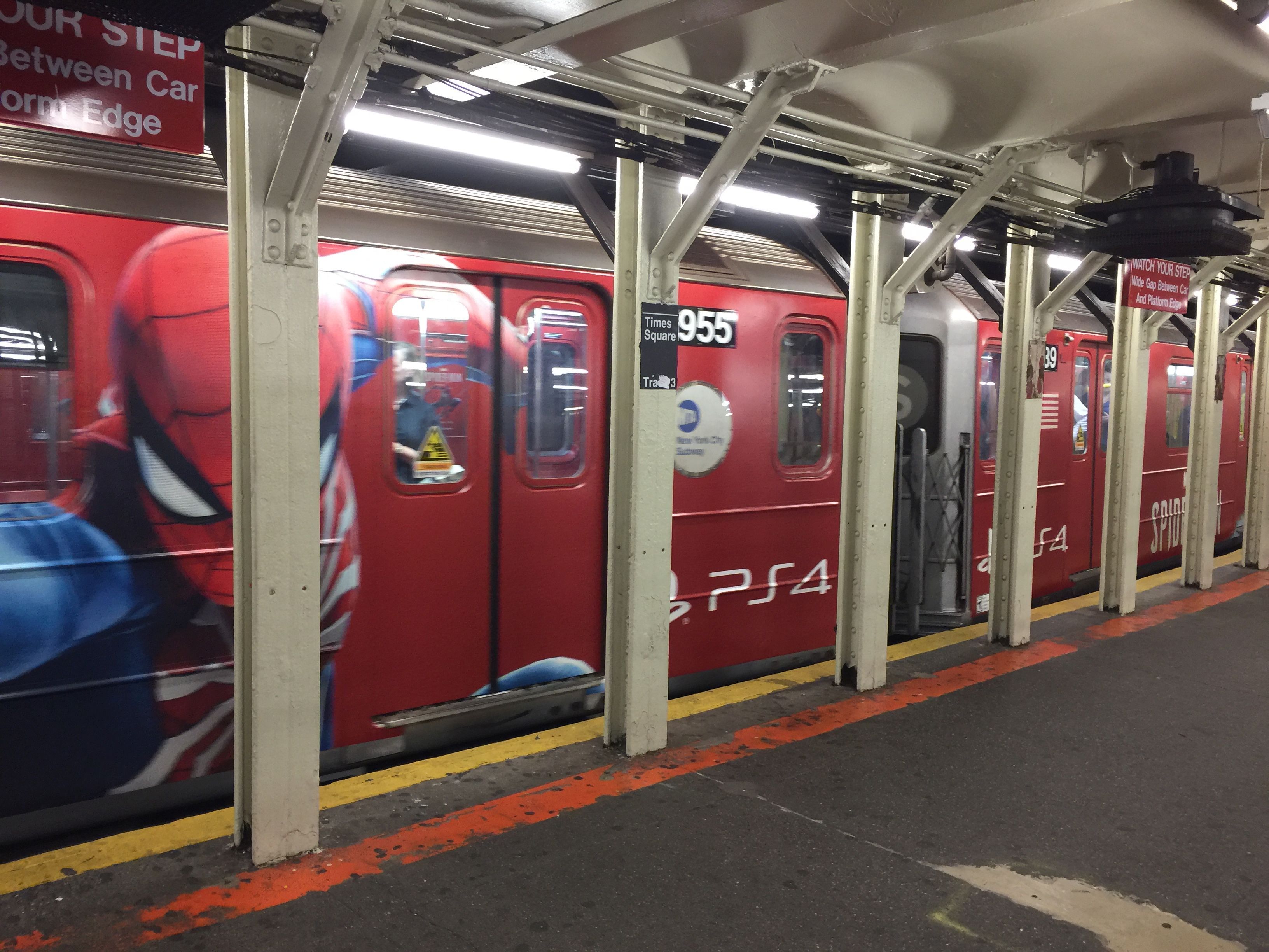 Marvel's Spider-Man PS4 Hype Train Is Literally Running in New York City