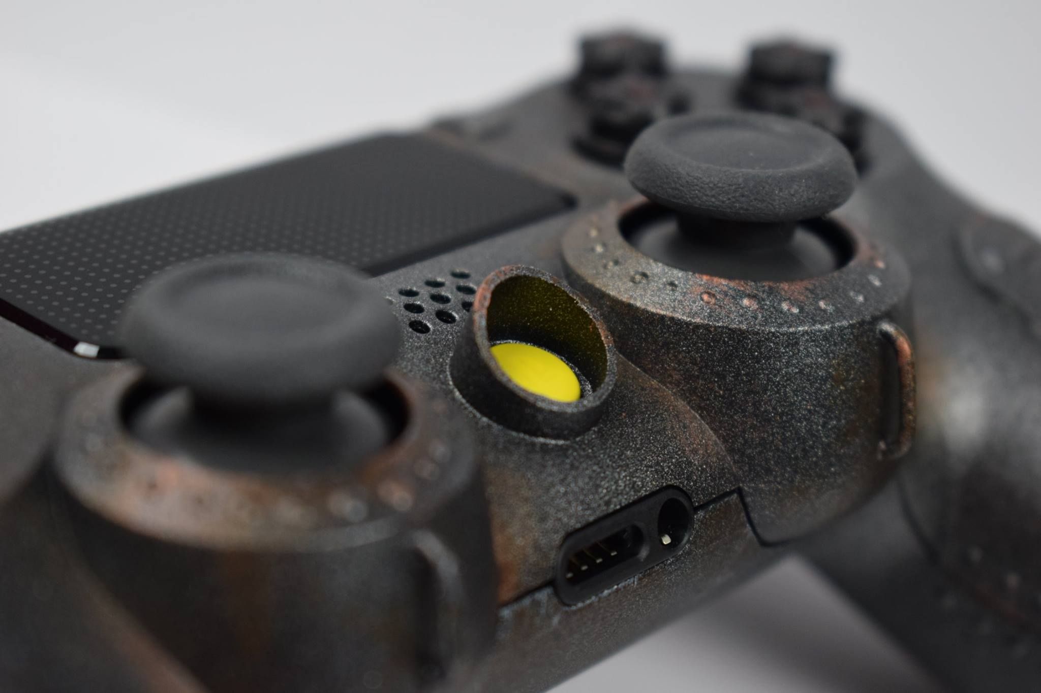 This Fallout 76 DualShock 4 Is Wearing its Own Set of Power Armor