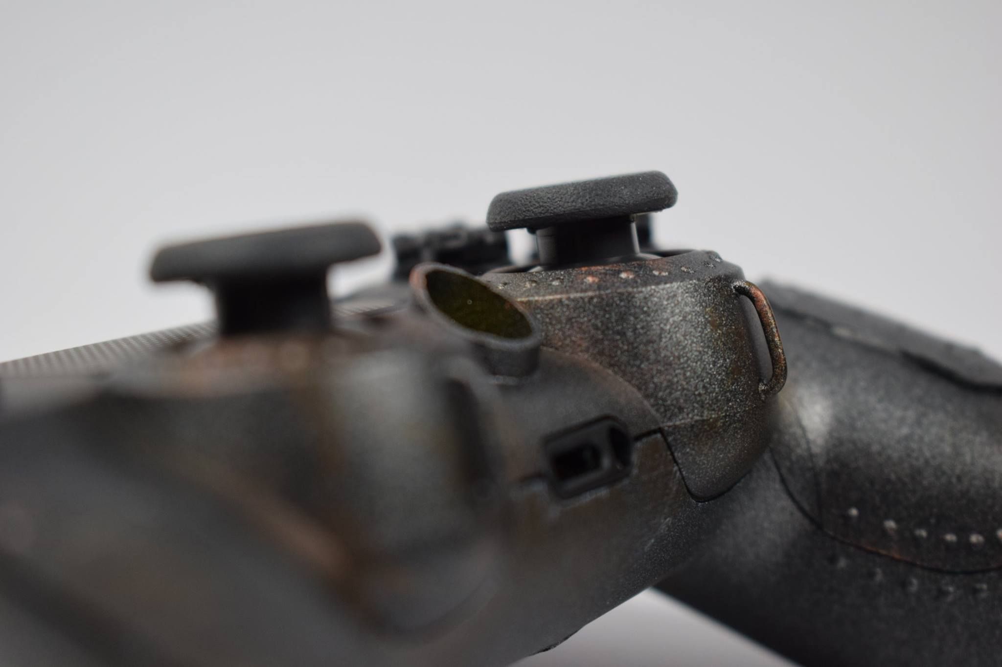 This Fallout 76 DualShock 4 Is Wearing its Own Set of Power Armor