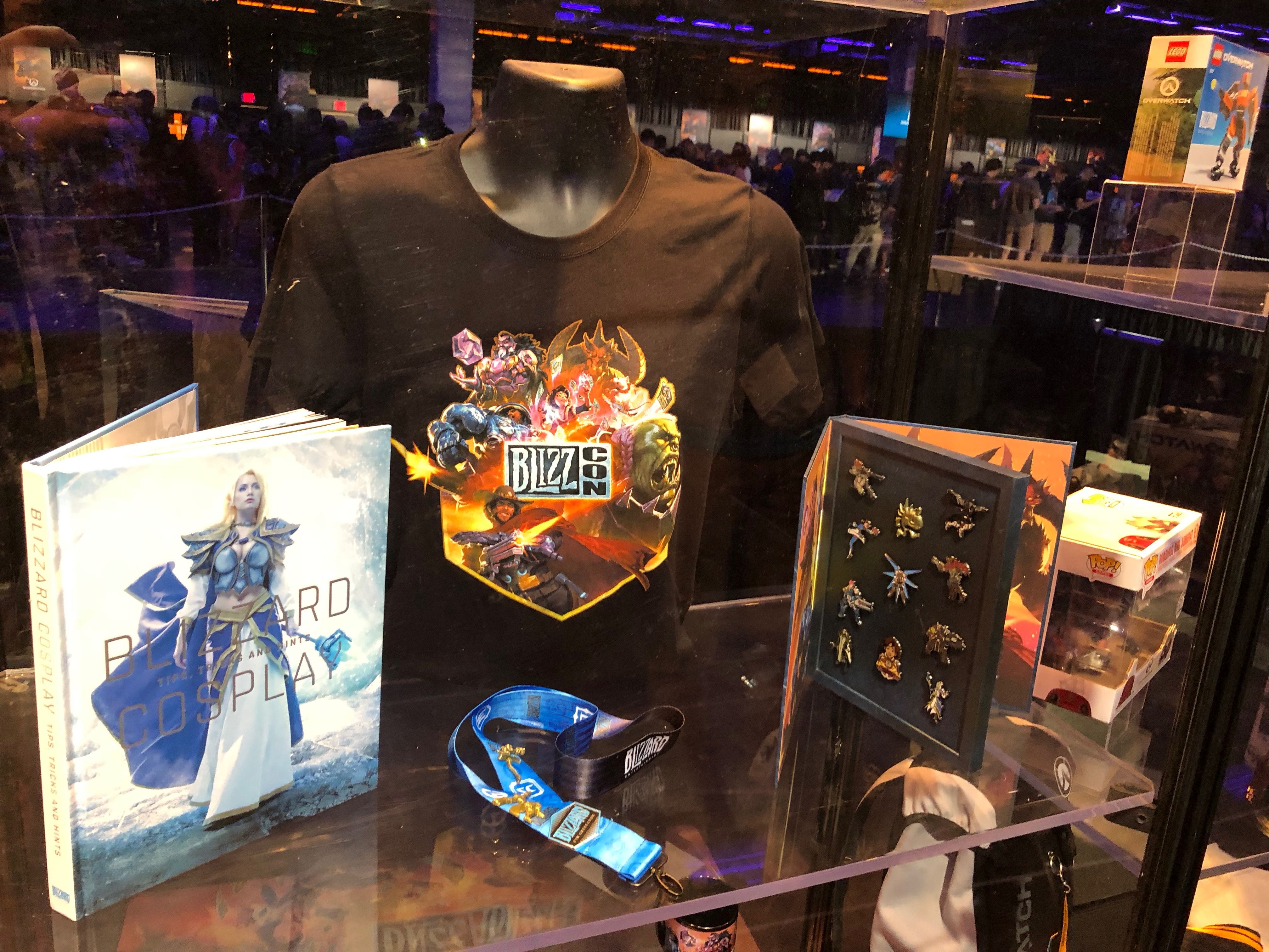 BlizzCon 2018 — Photo Highlights from the Show Floor, Cosplay, Merch ...