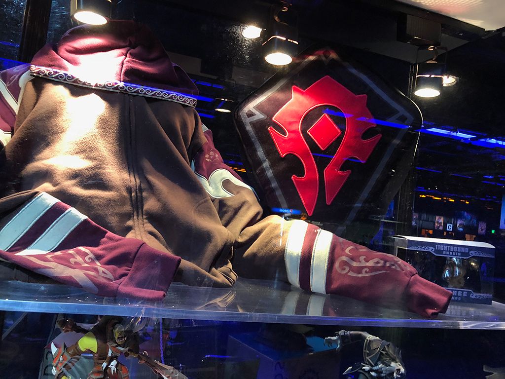 BlizzCon 2018 — Photo Highlights from the Show Floor, Cosplay, Merch ...