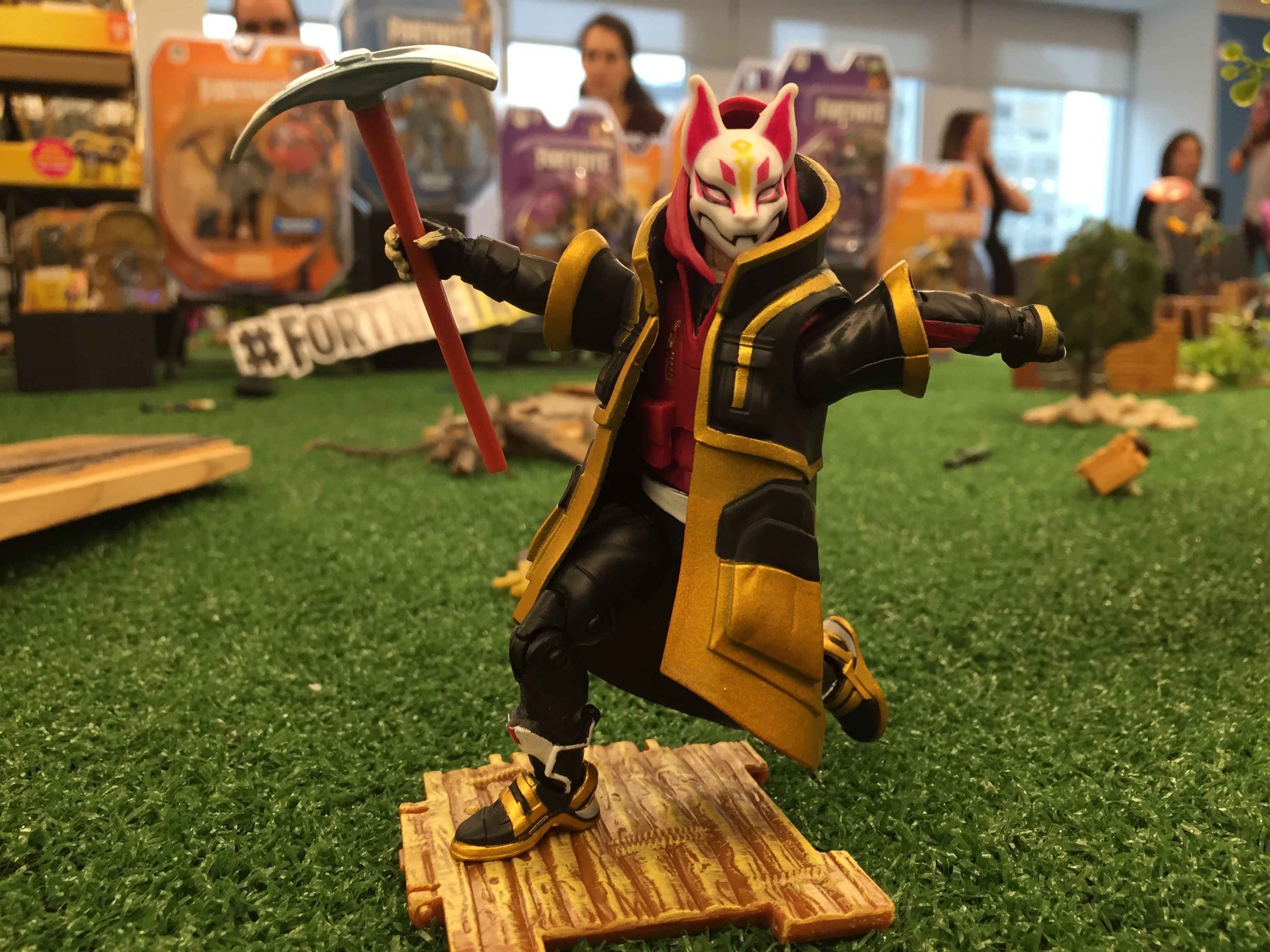 Fortnite Action Figure from Jazwares; Check Out the New Toys Dropping ...