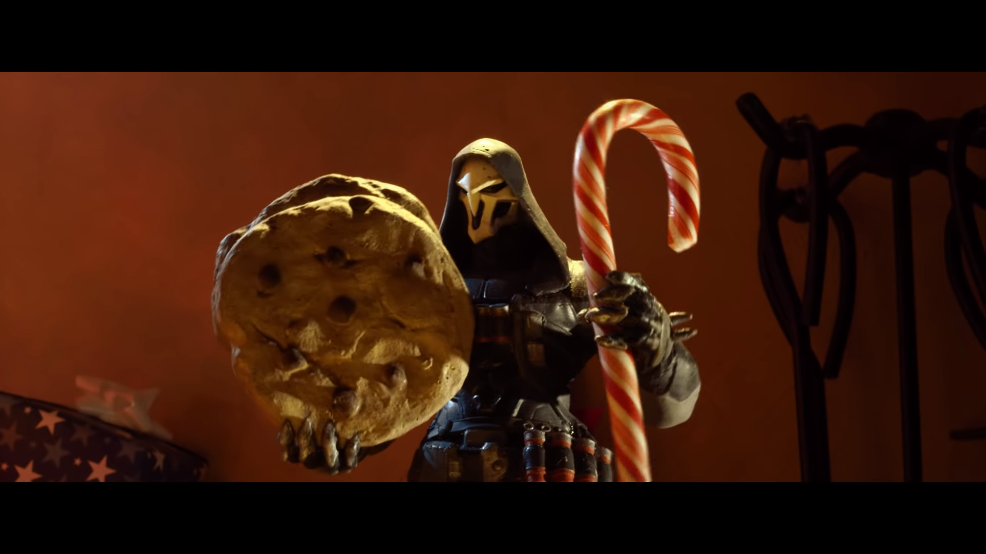 Reaper and Tracer Fight Over Santa's Cookies in New Overwatch Video