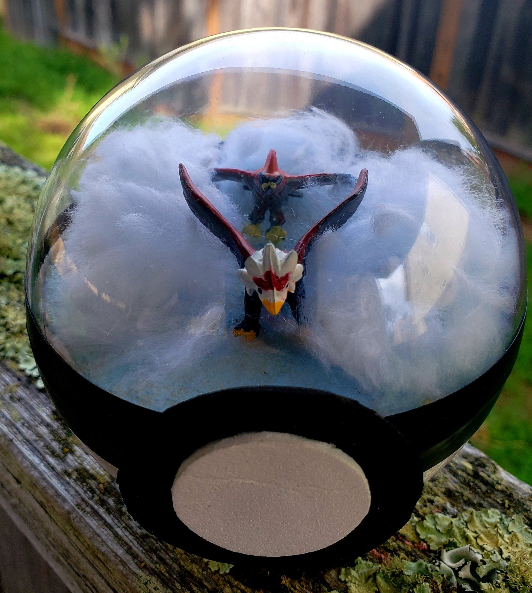 Pokemon Hand-Crafted Terrarium Shows What It's Like Inside a Pokeball