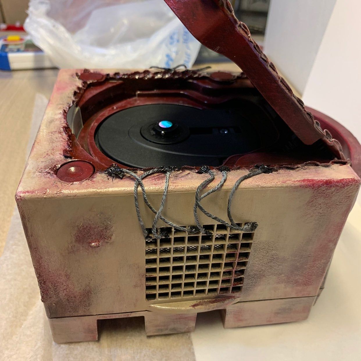 This Custom Made Fleshy GameCube is the Stuff of Nightmares