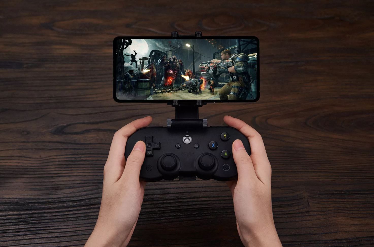 Xbox Pushes Into Mobile Gaming With New Accessories