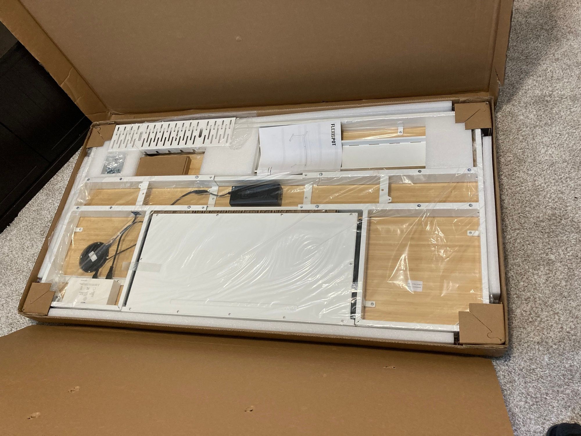 Comhar Standing Desk Pro Q8 Review