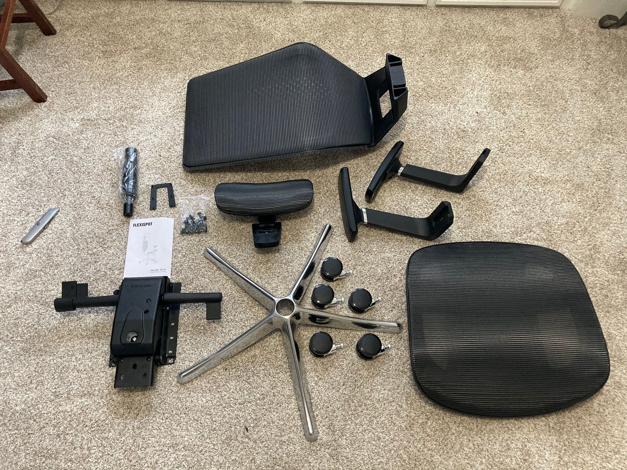 Ergonomic Chair Pro (OC14) Review - Highly Customizable Comfort