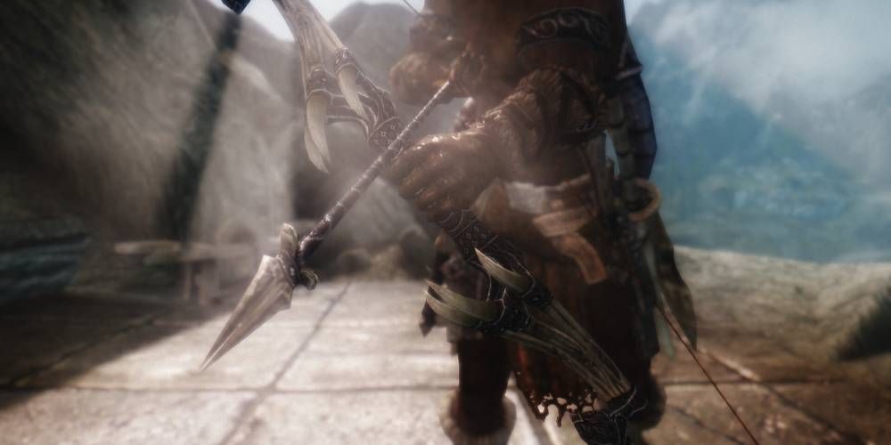 Skyrim: 10 Best Weapon Mods, Ranked