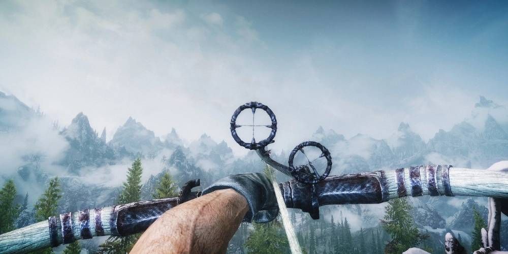 Skyrim: 10 Best Weapon Mods, Ranked