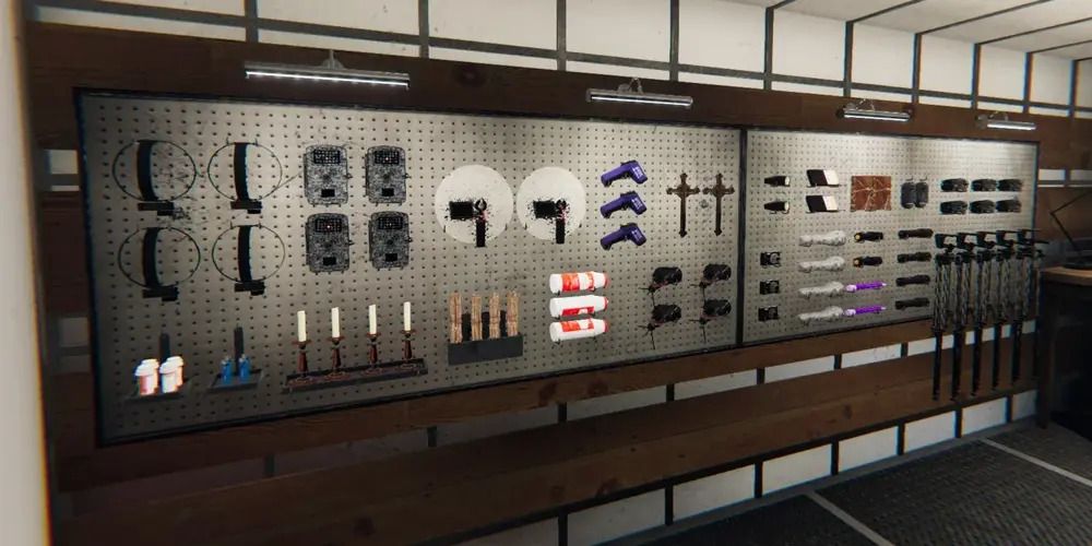 Phasmophobia: How To Get & Use Night Vision Goggles